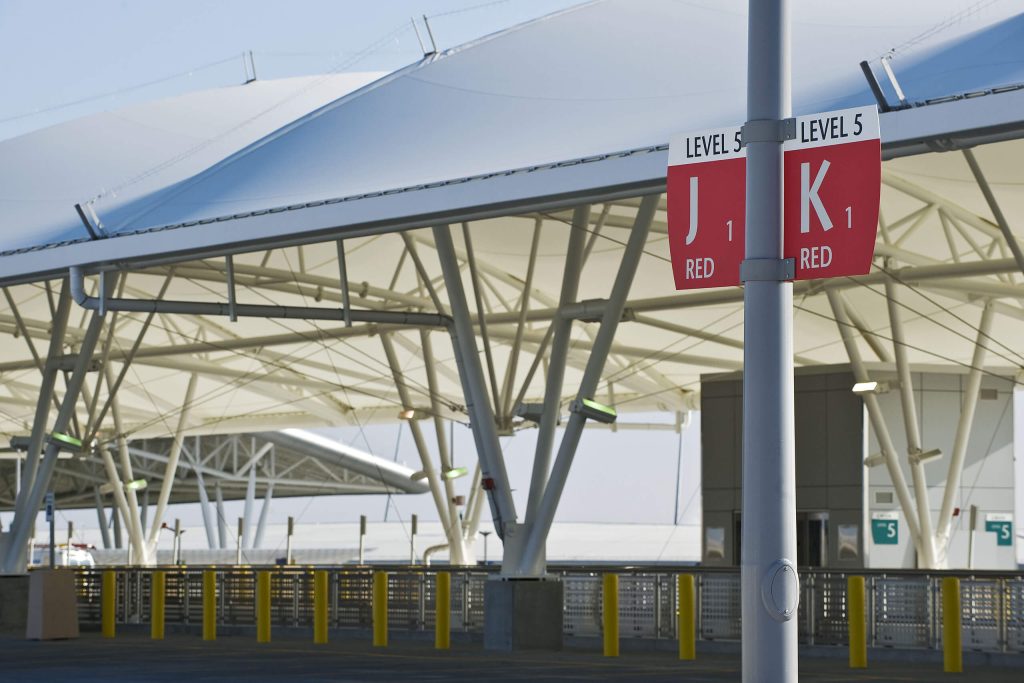 Indianapolis Airport Parking AIRPORT LIMO/UBER CELL PHONE LOT